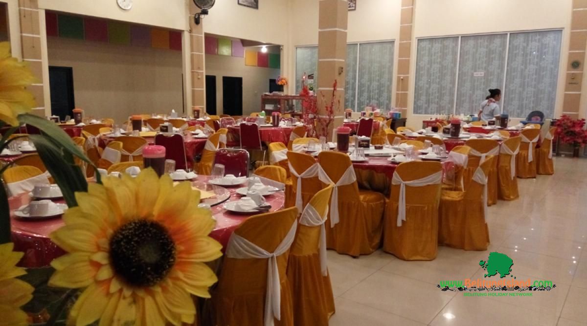 Restoran Raja Seafood - Paket Tour Belitung, Wisata Pantai