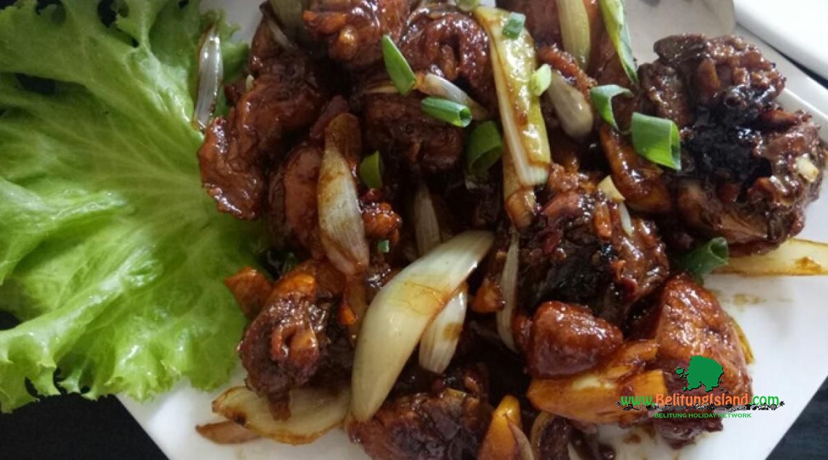 Restoran Raja Seafood - Paket Tour Belitung, Wisata Pantai